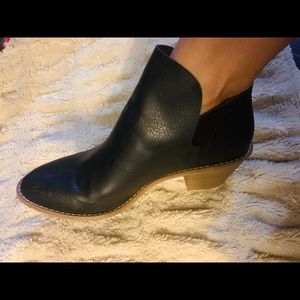 Universal Thread | Shoes | Universal Thread Ankle Boots Size 1 | Poshmark